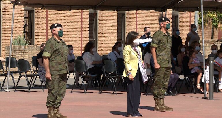La ministra de Defensa visita la Brigada Extremadura XI en Base General ...