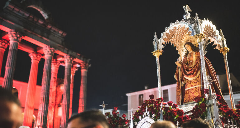 23 mayo por Emerita Lvdica y 10 diciembre por Santa Eulalia, festivos ...