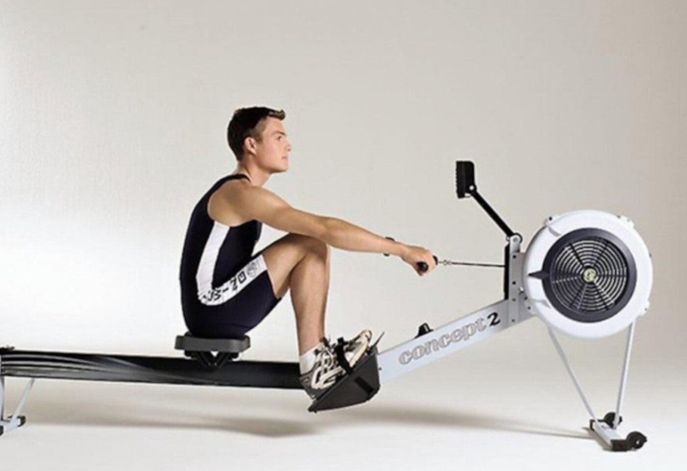 Cómo elegir correctamente una máquina de remo para hacer ejercicio