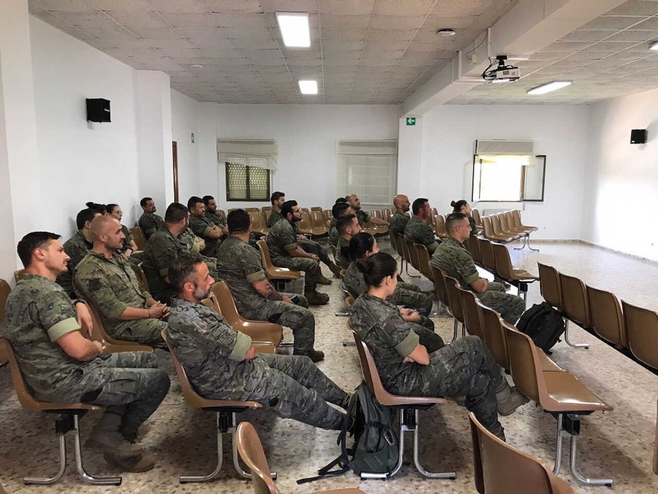 Bomberos del CPEI instruyen a militares de la Base Militar “General ...