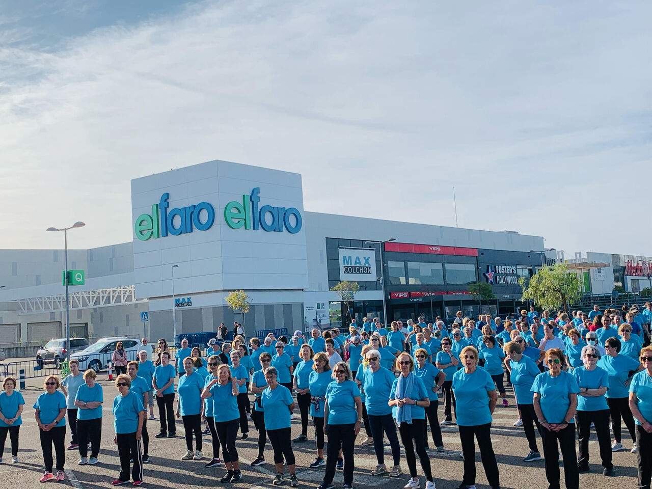 Un millar de personas participan en la edición VII de 'Zumbando Pa' en ...
